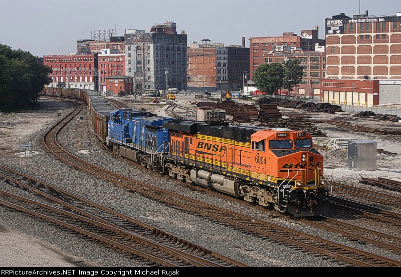 BNSF 6004